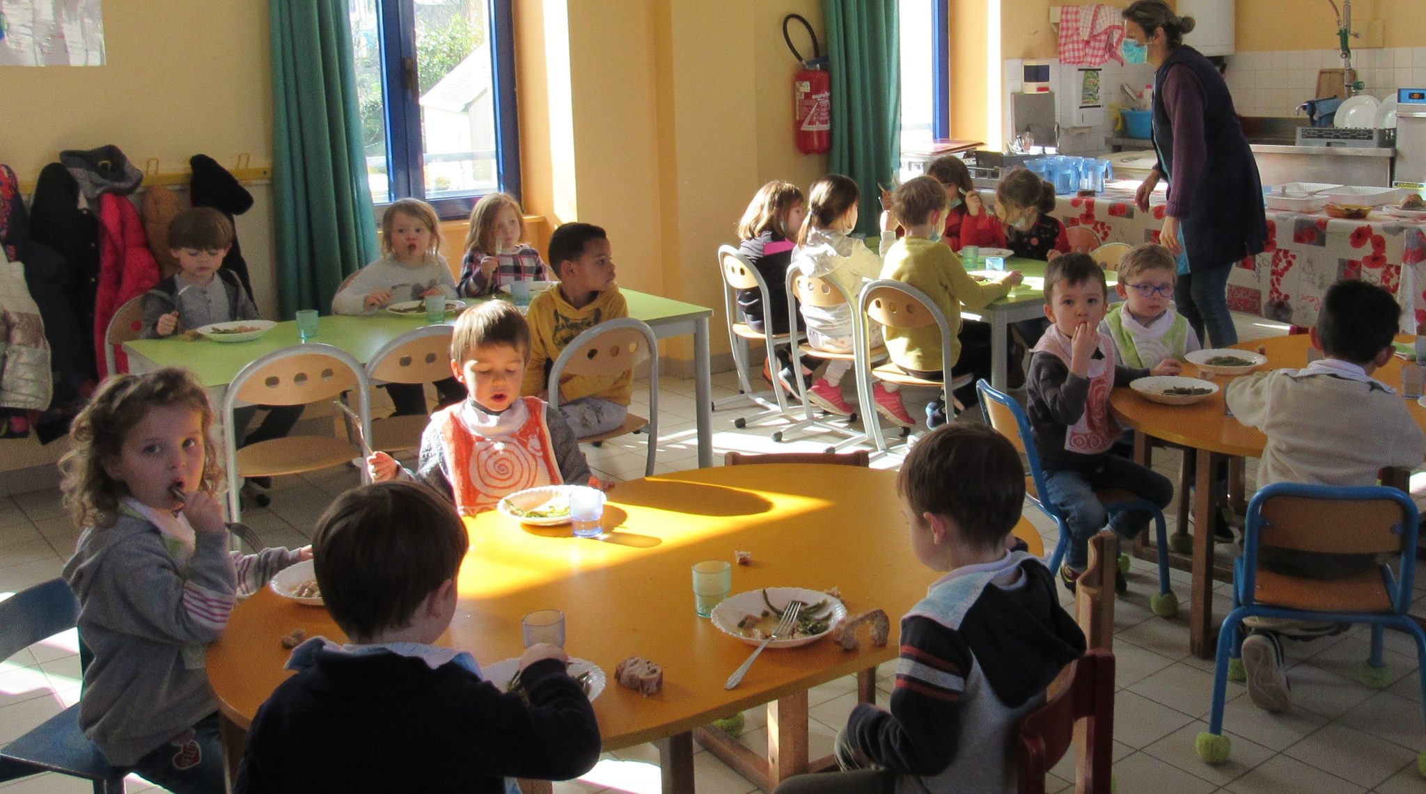 ÉCOLE PUBLIQUE YVES RIOU – Commune de Pouldergat ÉCOLE PUBLIQUE YVES RIOU – Commune de Pouldergat